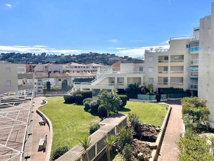 Appartement Avec Terrasse à Cavalaire-sur-mer - Gassin