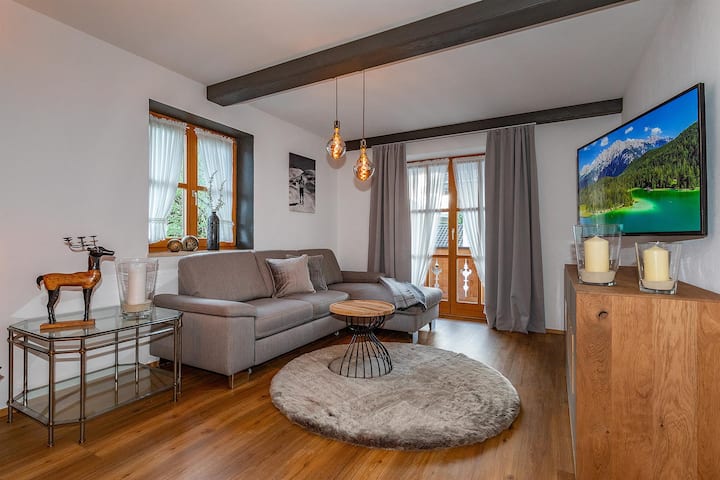 Ferienwohnung Karwendel (Ferienhaus Alpenblick) - Mittenwald