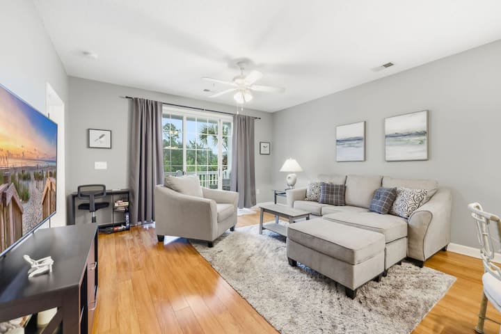 Sandy Tee Suite W Giant Pool Oasis Near Golf - North Myrtle Beach, SC