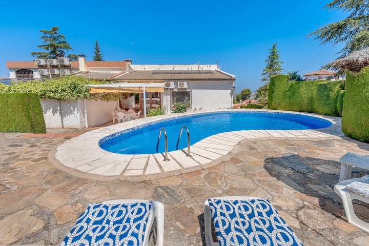 Villa Leonor Con Piscina Privada - Sierra Nevada