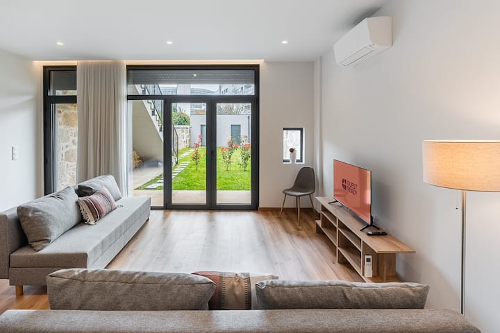 Guestready - The Gods: Odin - Porto