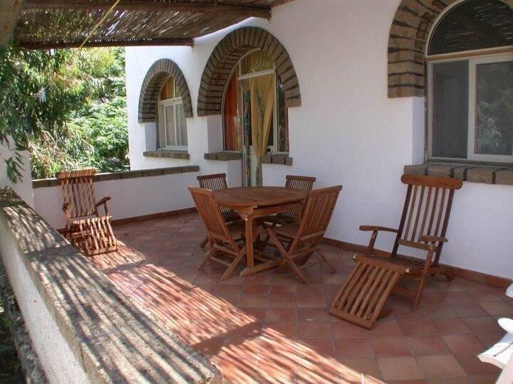 Appartement In Kamma Mit Terrasse Und Meerblick - Pantelleria