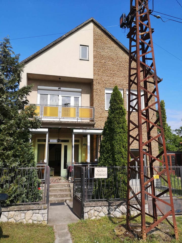 Schönes Ferienhaus In Fonyód Mit Grill Und Garten - Fonyód