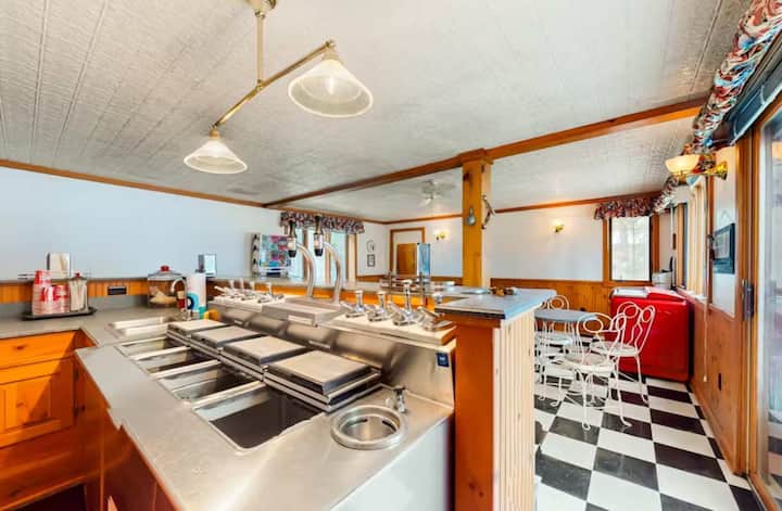 Northern View - Private Docking & - Minocqua, WI