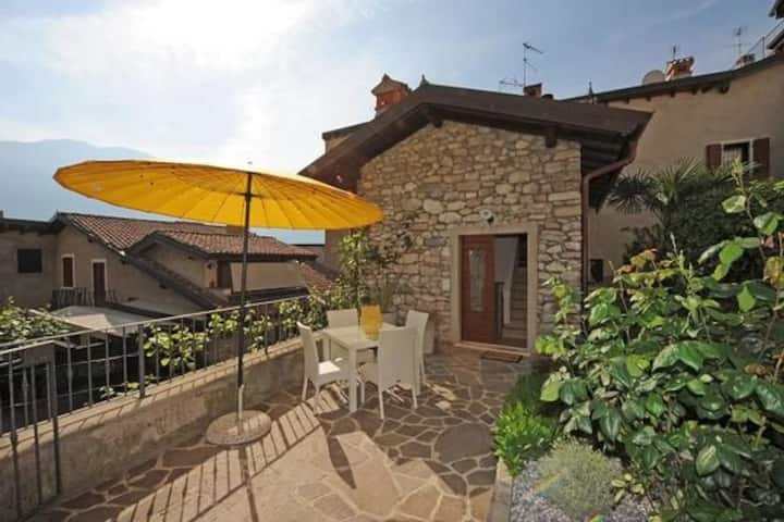 Wunderschönes Ferienhaus In Limone Sul Garda Mit. - Malcesine