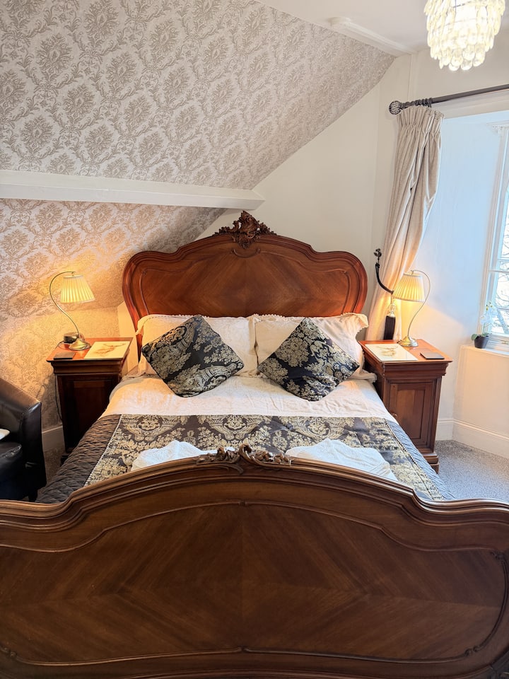 De Luxe-triple-/ Double And Single-douche-vue Mer - Lynton