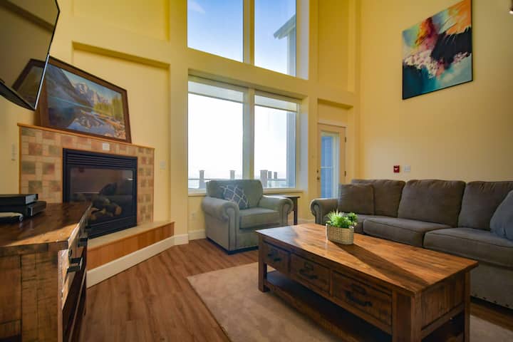 Lakeshore Lodge 713 - Halibut Cove, AK