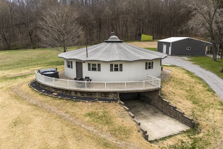 One-of-a-kind Upscaled Fiberglass Round House - Illinois