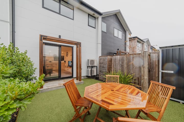 Cozy 2-bedroom - Kitchen Yard Central Location - Christchurch, New Zealand