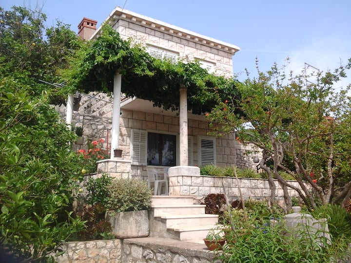 Holiday Apartment In Lumbarda With Garden,. - Korčula