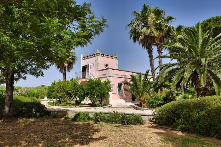 Villa Sirgole Rosa, Wunderschönes Ferienhaus Mit. - Galatina