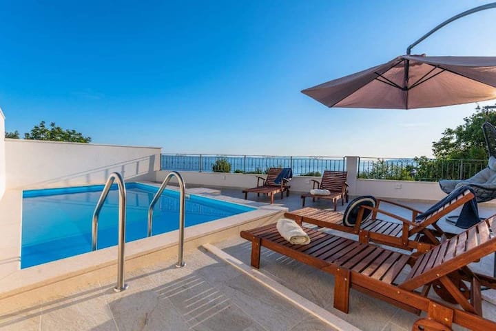 Villa Paola Mit Pool, Jaccuzzi, Sauna - Tučepi