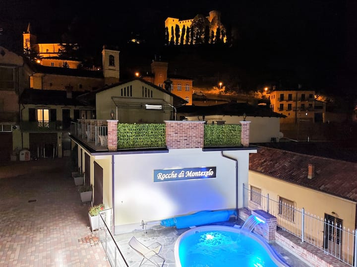 View Of The Castle With Heated Swimming Pool - Bra