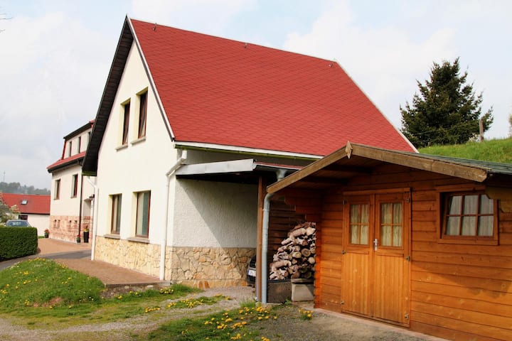 Sehr Schön Eingerichtete Ferienwohnung In Toller. - Schmalkalden