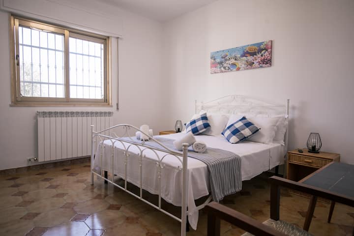 Villa Del Mirto A 300mt Dal Mare, Parcheggio. - Carovigno