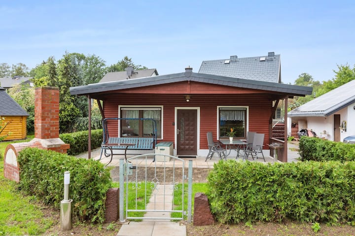 Ferienhaus Mit Naturnahen Badeteich - Nordhausen