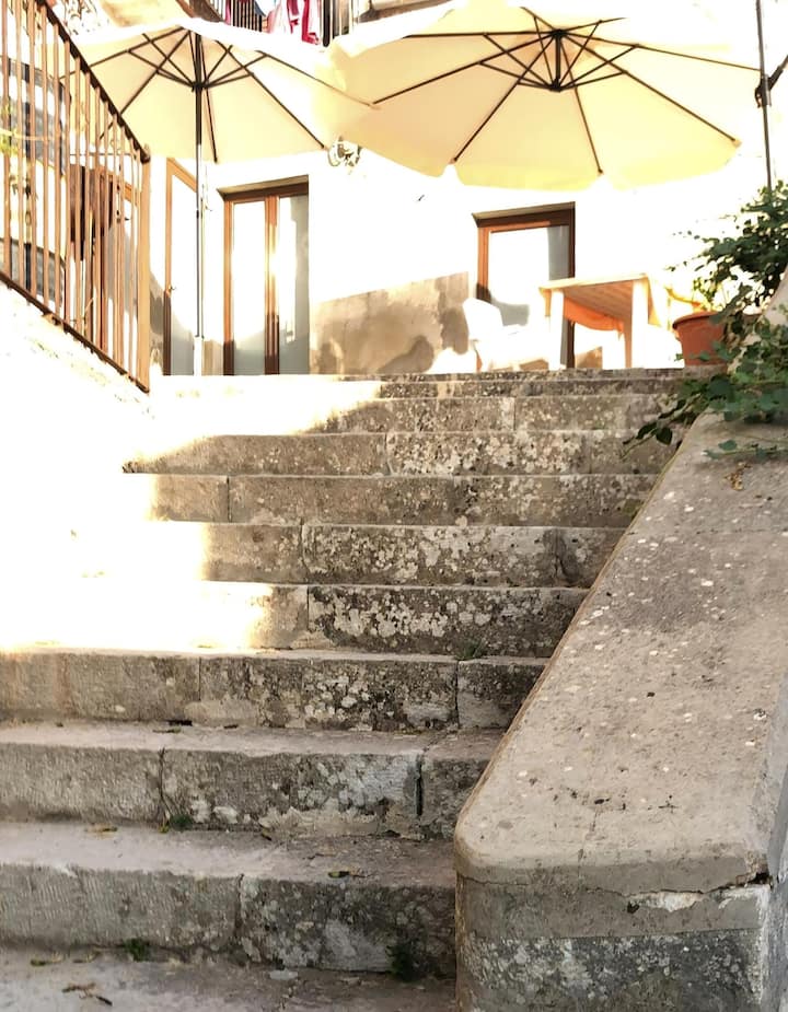 Maltese16 Ist Ein Ferienhaus Im Historischen. - Ragusa
