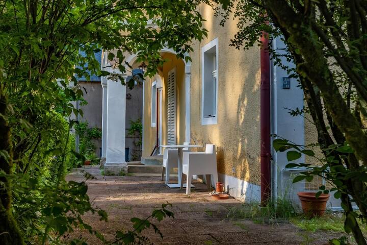 Design Ferienwohnung In Historischer Villa - Neunburg vorm Wald