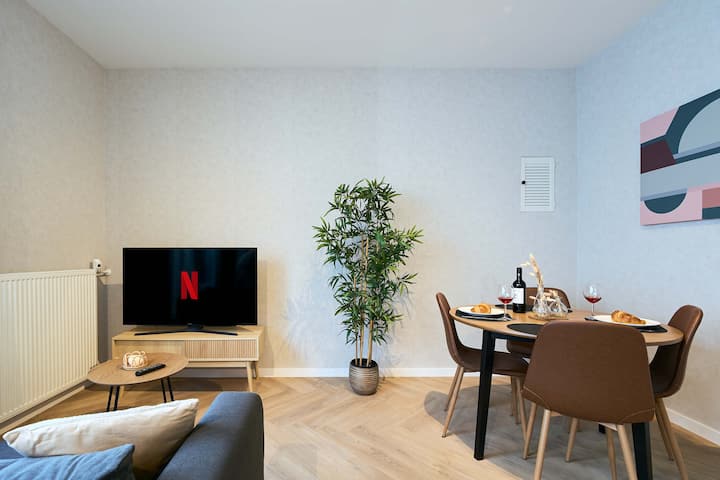 Central City Escape, Modern Studio Near Everything - Eindhoven