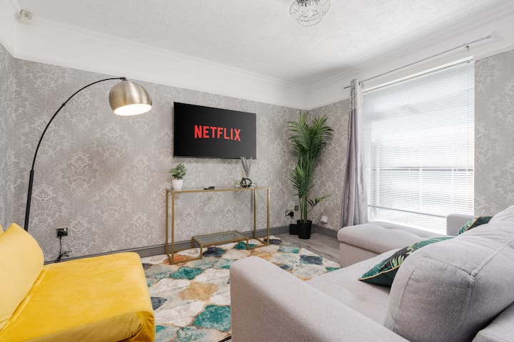 Boutique 3bd Opposite Etihad & Coop - Free Parking - Manchester