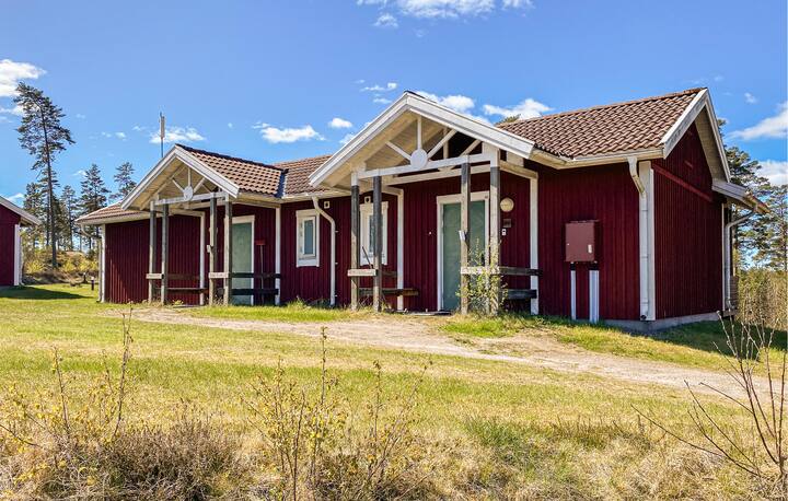Awesome Home In Hok With Wifi - Vrigstad