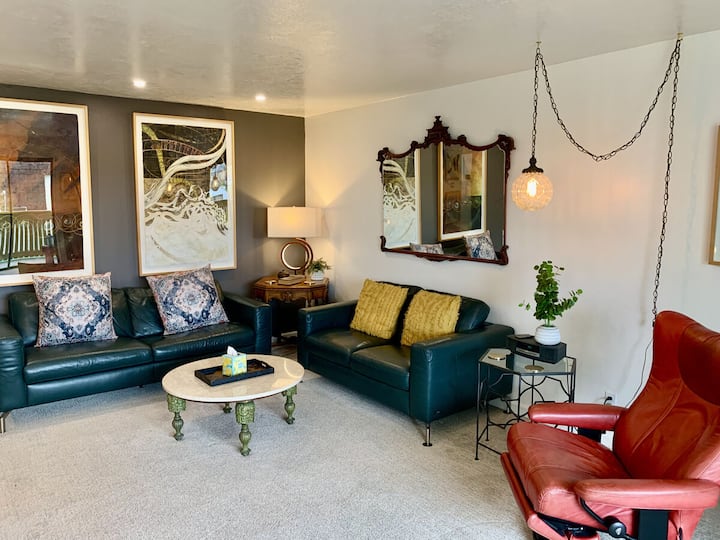 Abode At 124°west -Comfortable And Stylish Retreat - Arcata, CA