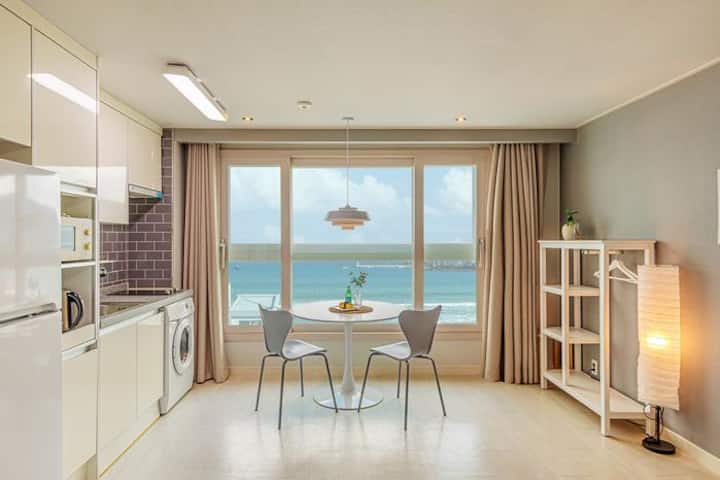 디럭스 랜덤배정 1인 전용 - Busan