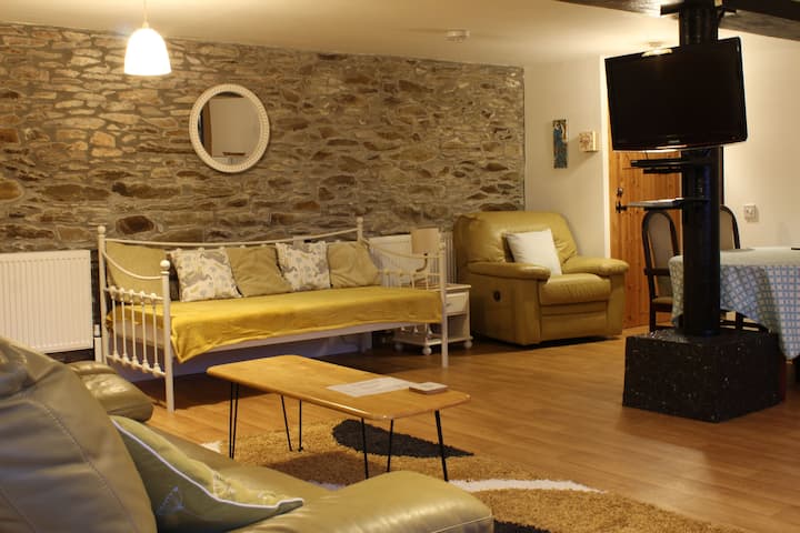 The Shire - Polperro