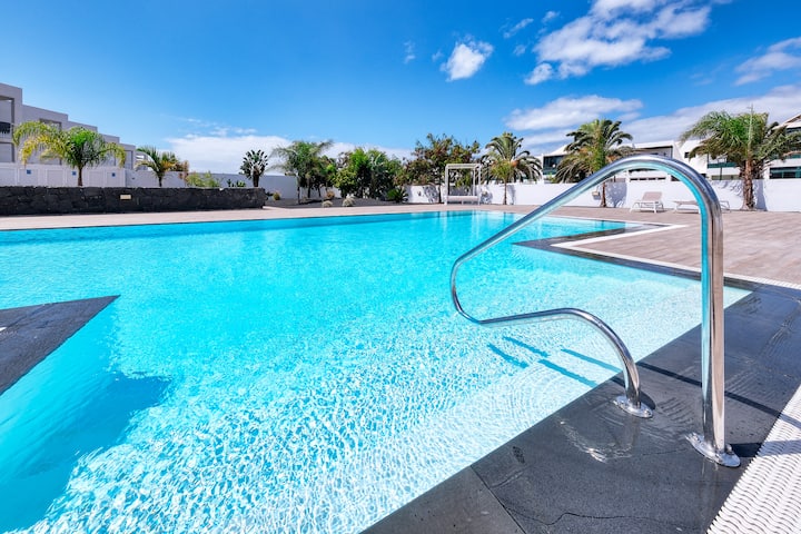 Sun Glow Senator- Vue A La Piscine - Costa Teguise