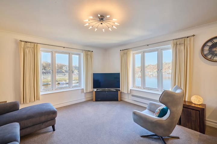 Host & Stay | Hunton Court - Whitby