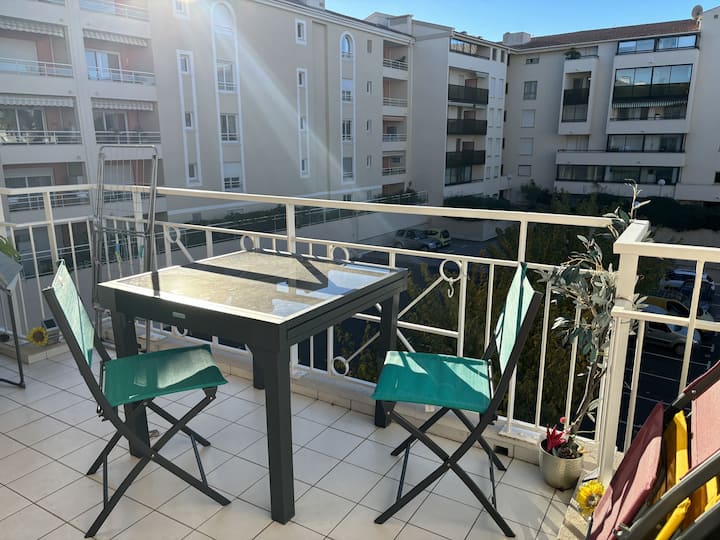 Bel Appartement De 65 M² - Agay