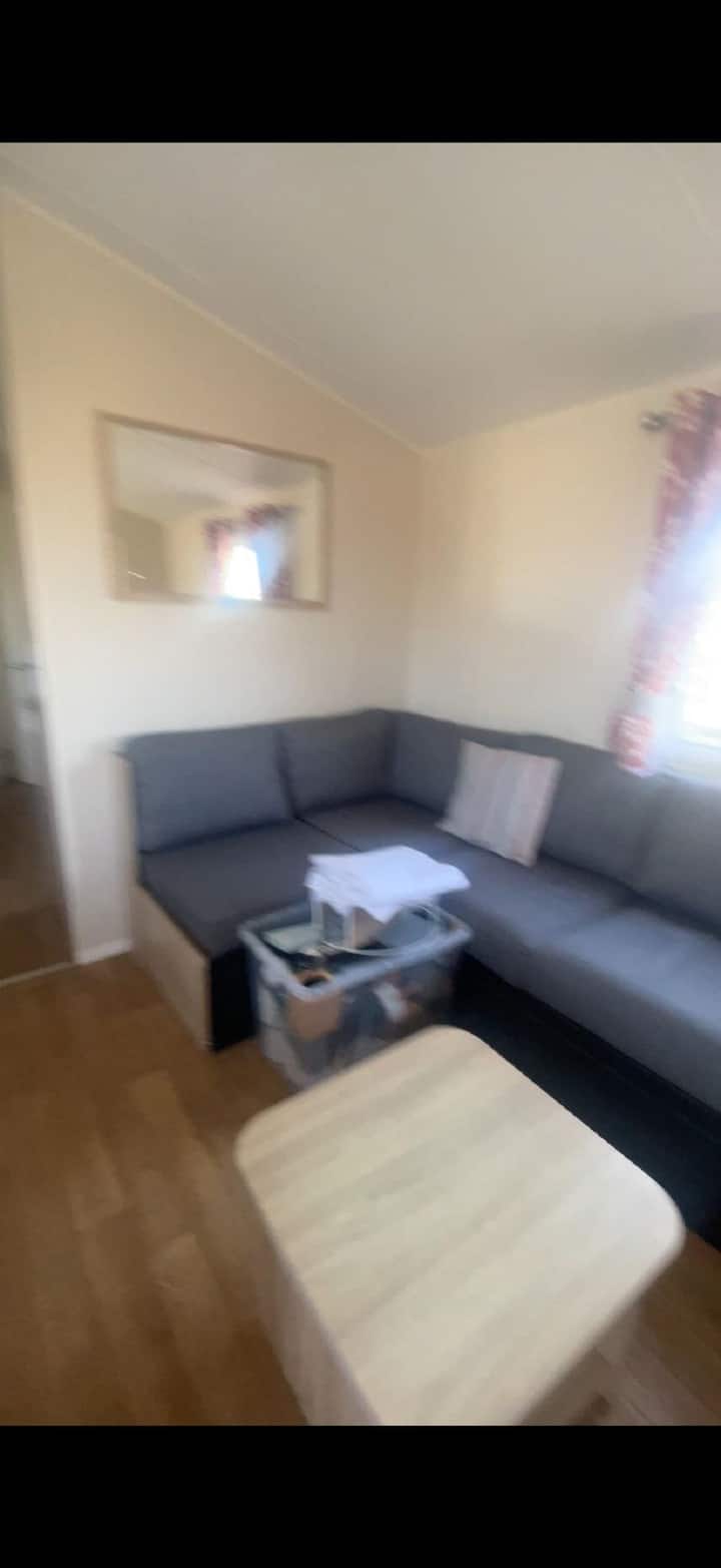 4 Bed 10 Berth Caravan In Essex Ref 44006j - Harwich