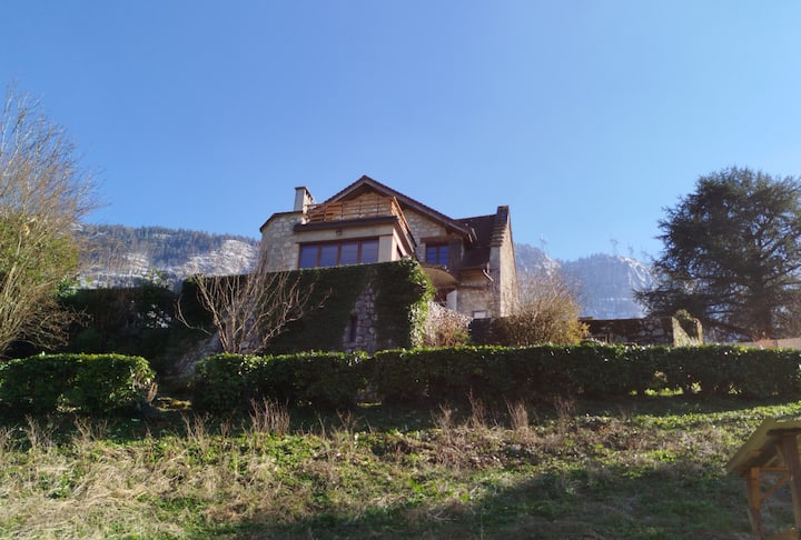 Maison De Vacances Bohème Avec Vue Sur Le Lac - Lac d'Aiguebelette
