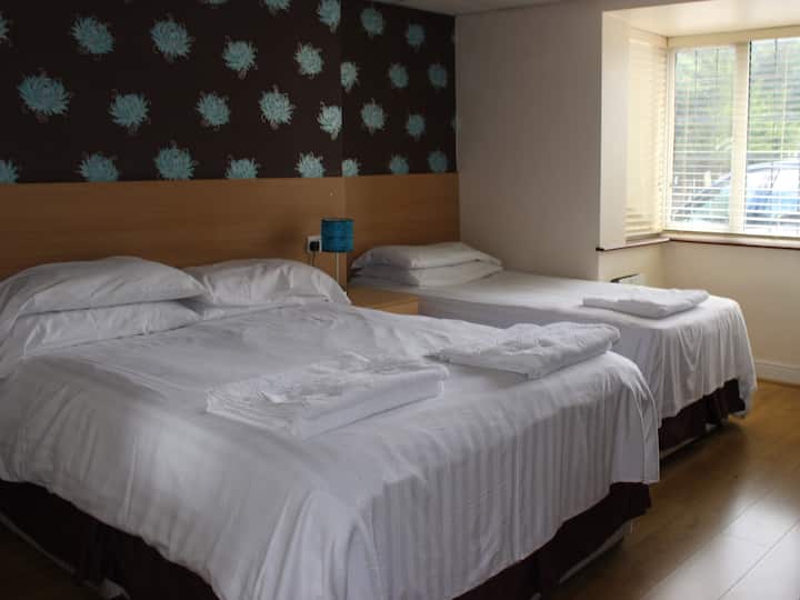 Famille-salle De Bain Et Douche-with Double & Sing - Hayes