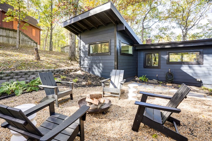 Luray 'Black Walnut Cabin' On 2 Acres W/ Fire Pit! - Rileyville, VA