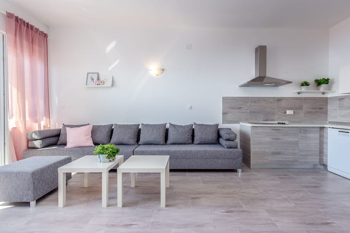 Ferienwohnung Für 6 Personen Ca. 100 M Sup2 In. - Crikvenica
