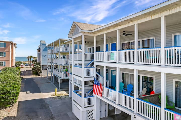Tybee Sands 2b — Steps To Beach - Tybee Island, GA