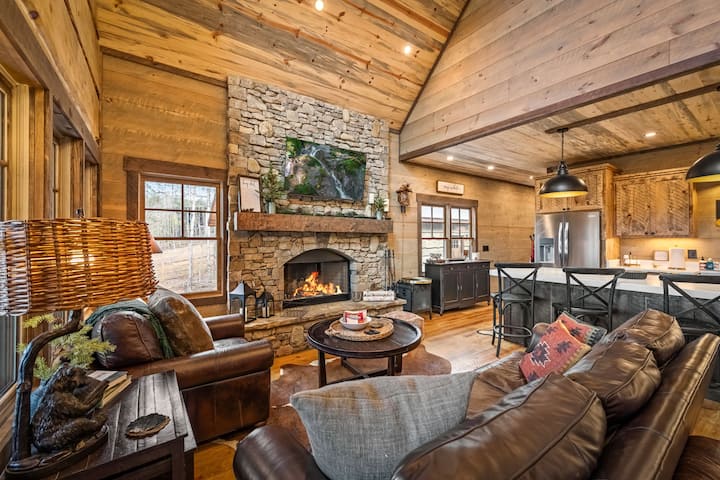 New! Private 3br Cabin*mtn Views*game Room*firepit - Estados Unidos