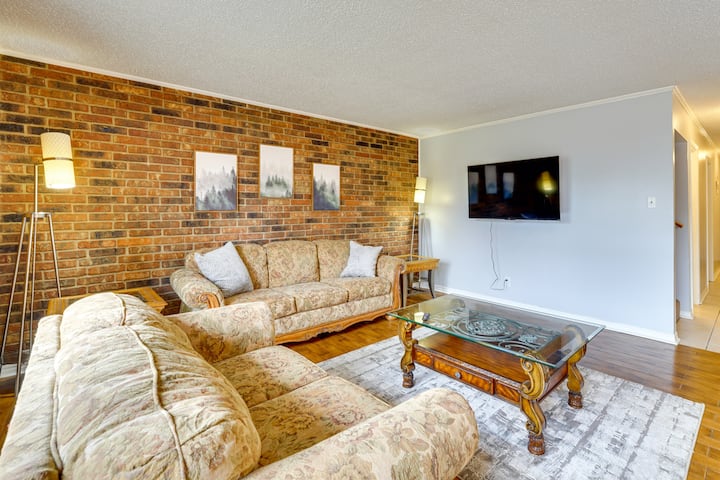 3 Mi To Dtwn: Spacious Condo In Fort Smith - Fort Smith, AR