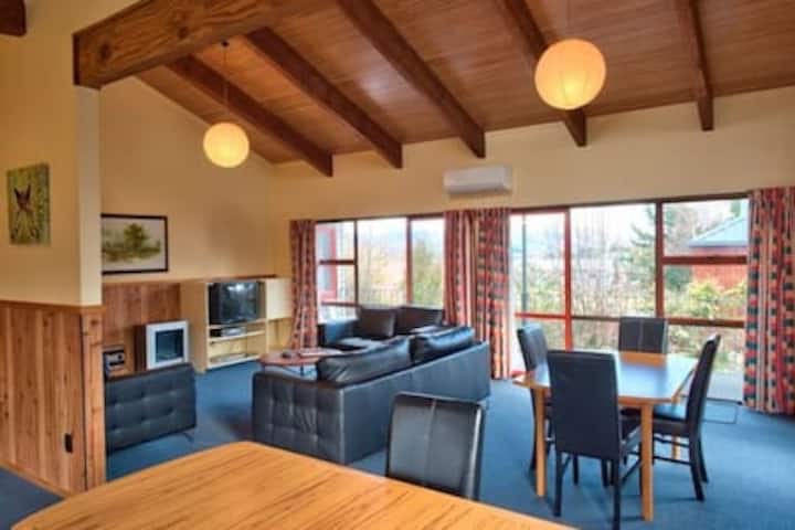 Two Bedroom Apartment - ハンマースプリングス