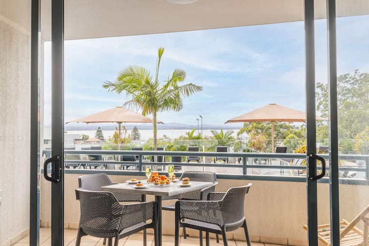 The Landmark 108, 61b Dowling St - Air Con, Linen - Salamander Bay