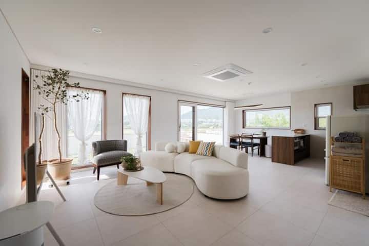 편안한 휴식을 주는 독채 객실 객실, 소예스테이 독채 - 외동읍