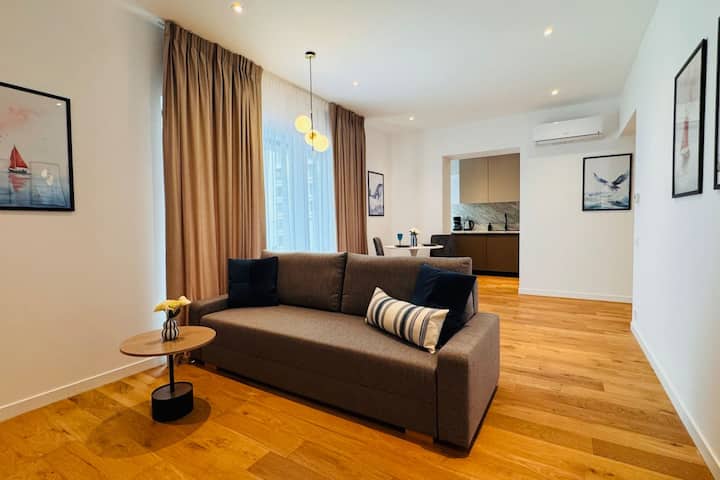 Elegant Nest: 1br With Balcony In One Cotroceni - Bucarest