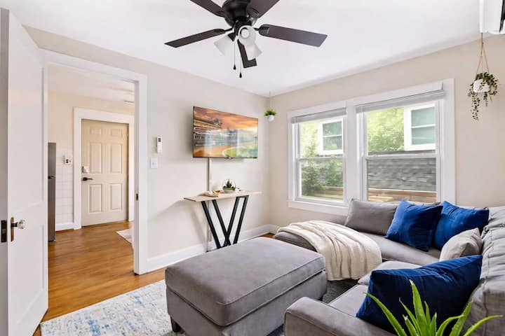 Walkable Highlands Home Near Dining And Nightlife! - Louisville, KY