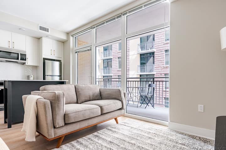 Blueground | Woodmont, Pool & W/d, Nr Bethesda Row - Bethesda