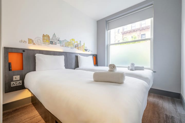 Simple Twin Minutes From Sse Arena - Belfast