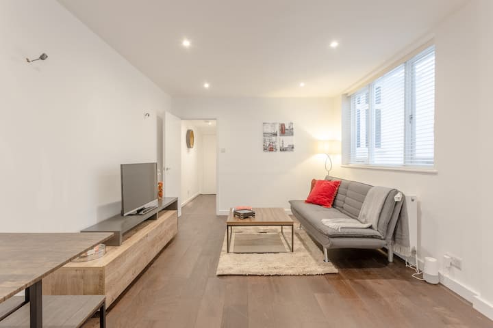 Contemporary Flat Sleeps 3 West London - London
