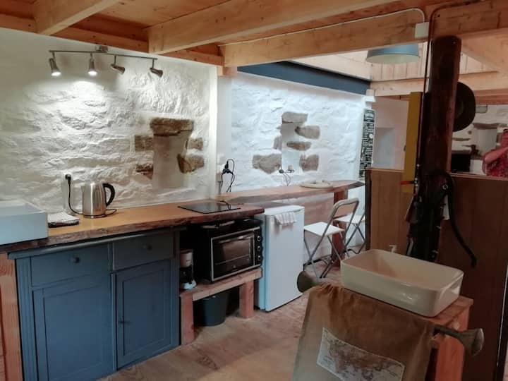 Séjournez Près De La Pointe Du Raz Et De La Plage - Plogoff