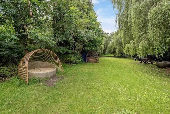 Stunning Stay With Pool Near Top Attractions - Ipswich