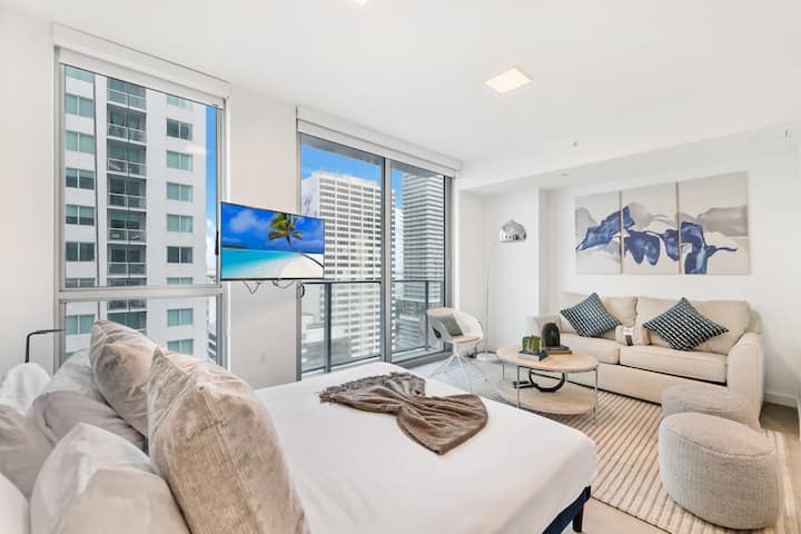 Modern Luxe Studio Downtown Miami-rooftop Pool&gym - 邁阿密